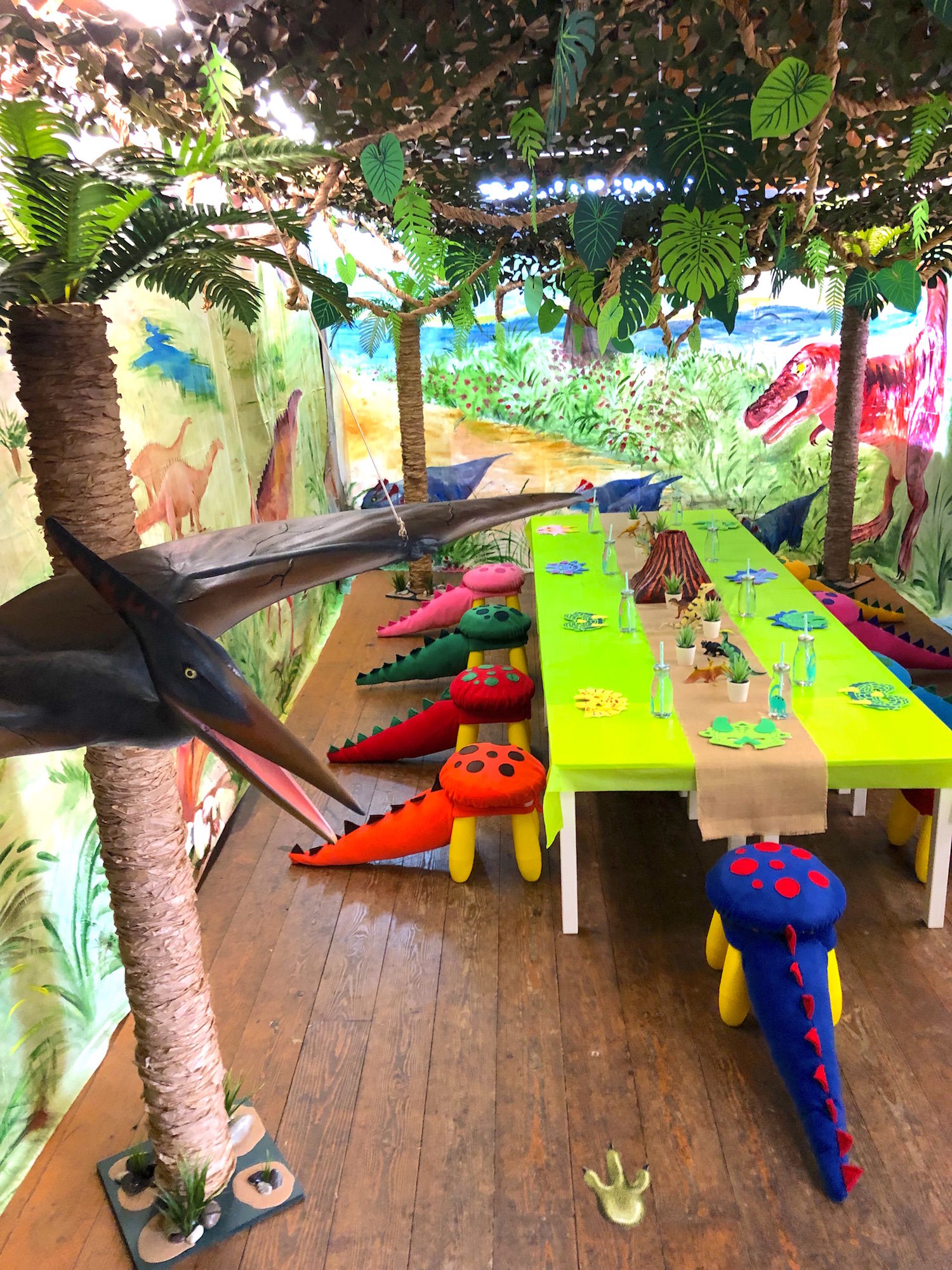 HANDMADE PARTIES - DINOSAUR EXCAVATION PARTY - Penelope, Parker & Toddler