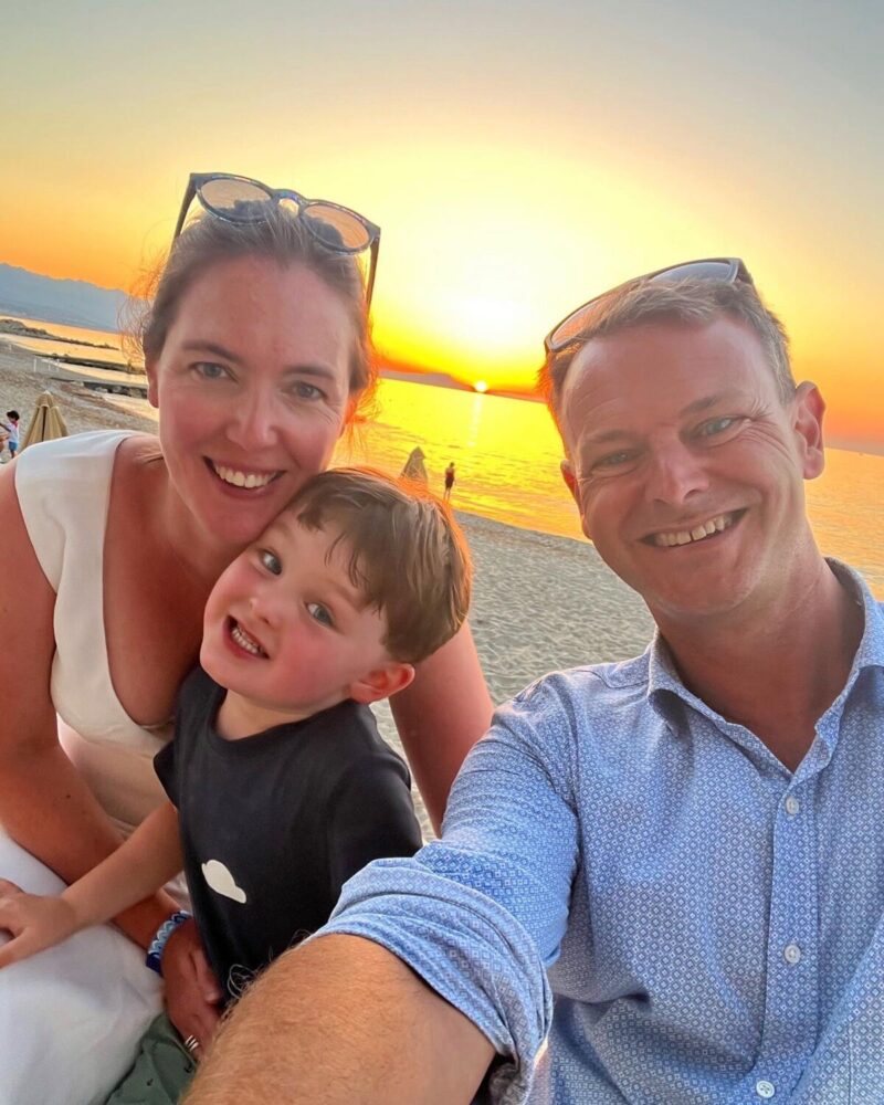 BATMAN'S SUMMERHOUSE - CABIN STAY DEVON - Penelope, Parker & Toddler